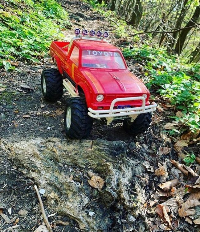 Rc Tamiya Toyota Crawler (Defekt) in für CHF 220 – mit Lieferung auf ...