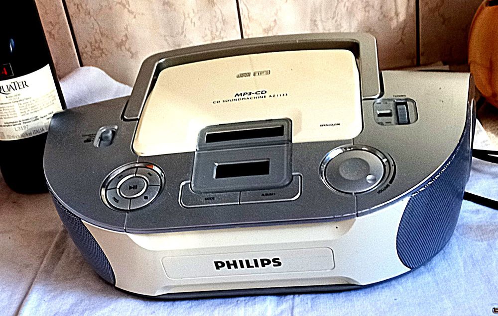 Radio / CD / Philips (kein DAB) (Gebraucht) in Baar für CHF 10 – nur ...