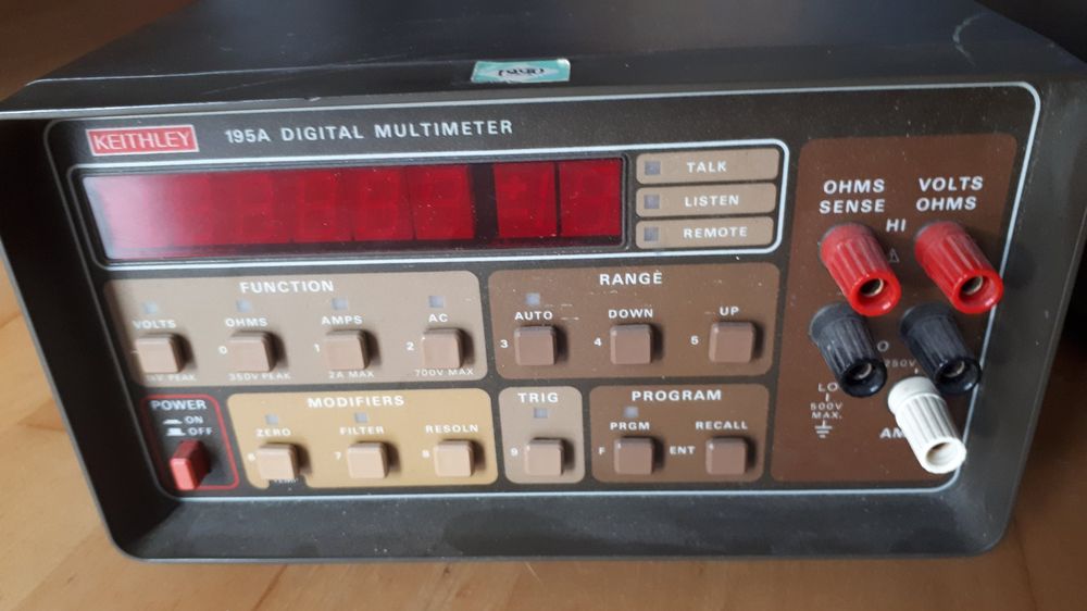 5.5 Digit Tisch-Multimeter Keithley 195A, 2 Stück mit GPIB (Defekt) in ...
