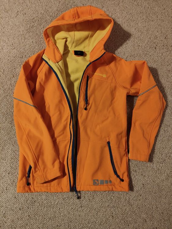 Tolle Softshell Jacke, Marke Trevolution, Grösse 164! (Gebraucht) in ...