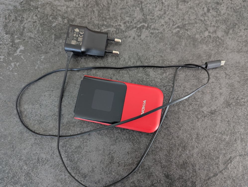 Nokia 2720 Flip Rot - Top Zustand - Inkl. Ladegerät! (Gebraucht) in ...