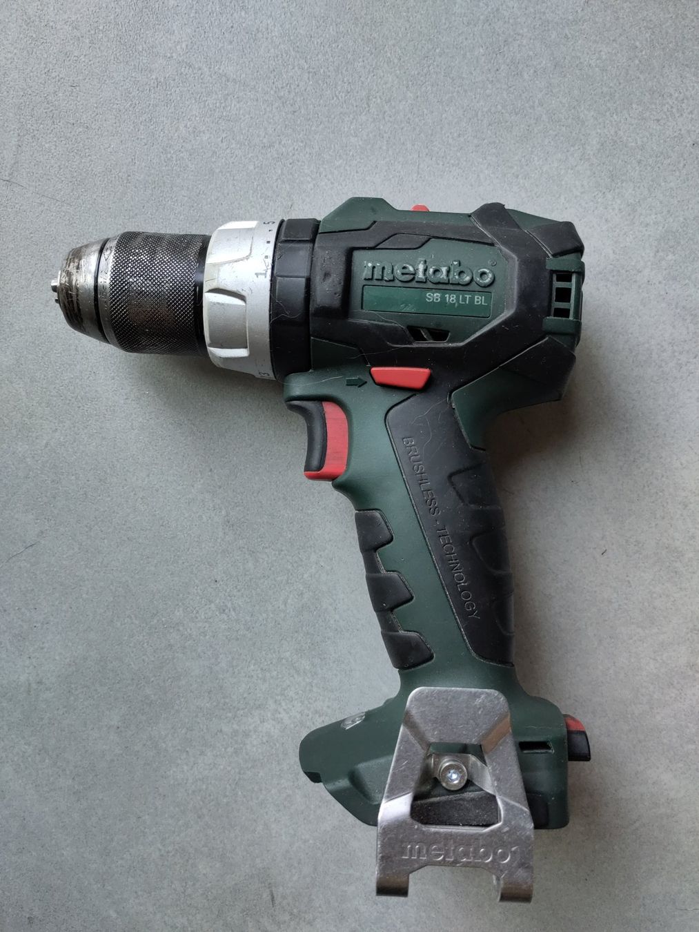 Trapano avvitatore a percussione METABO da 18 V (Difettoso) a Novaggio ...