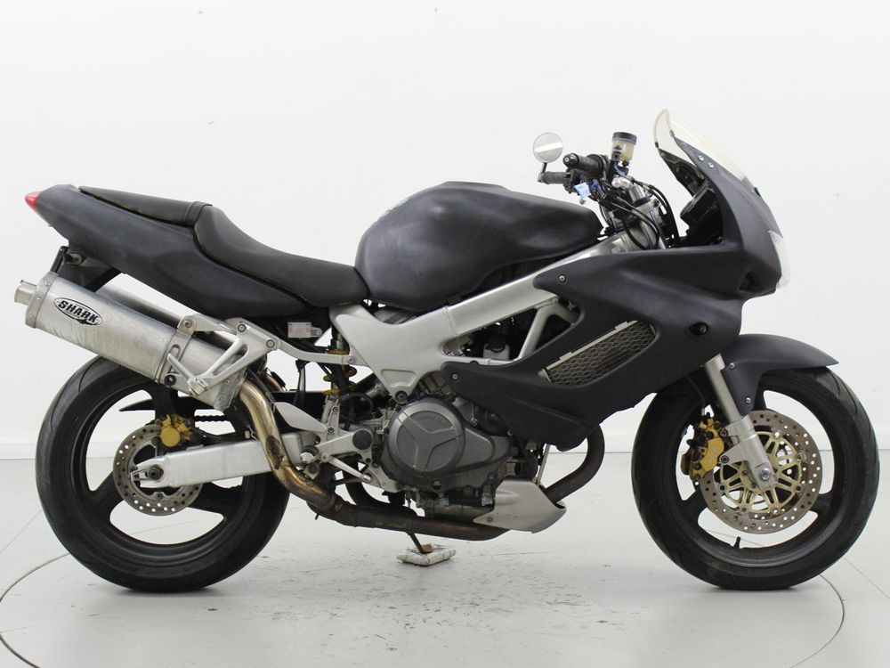 HONDA VTR 1000 F (Gebraucht) in Winterthur für CHF 1001 – nur Abholung ...