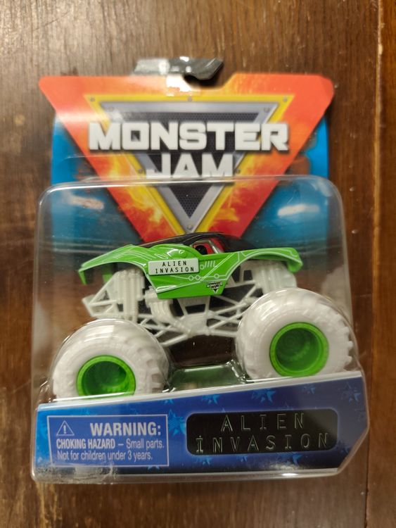 MONSTER JAM Alien Invasion Monster Truck (Neu und originalverpackt) in ...