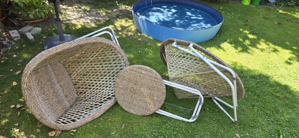 2 Personen Lounge mit Tischchen (Gebraucht) in Rothrist für CHF 40 ...