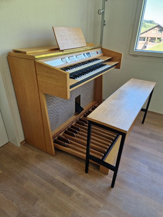 HIT: Sonata 211 - Heimorgel mit 2 Manual und Vollpedal (Gebraucht) in ...