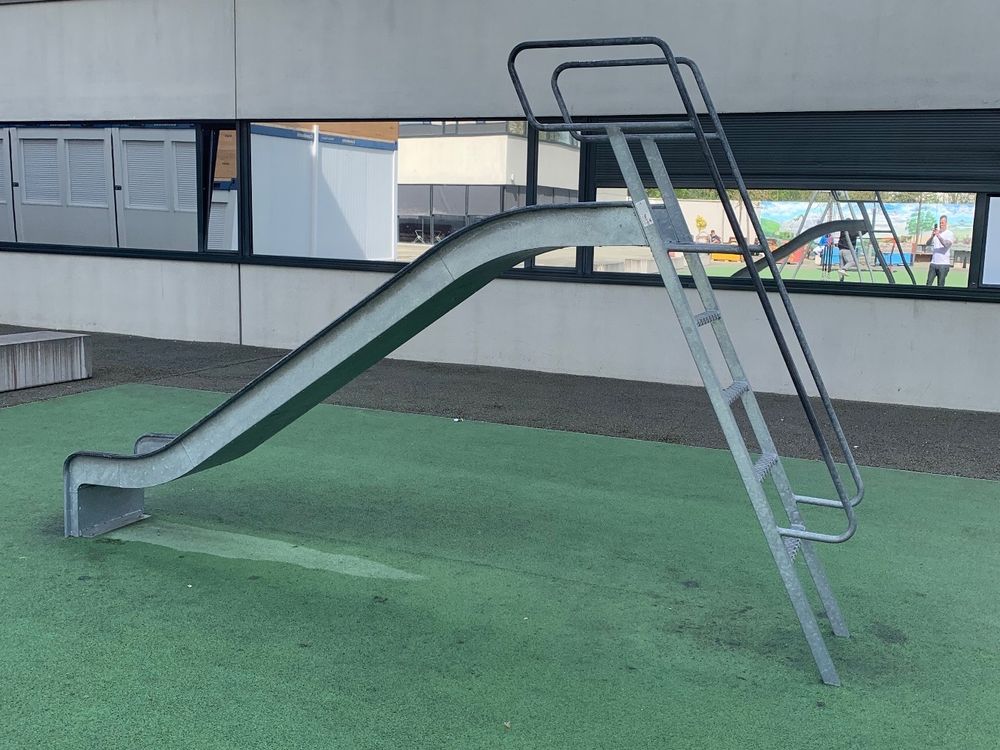 Kinderrutsche / Rutschbahn (Gebraucht) in Berg TG für CHF 460 – nur ...