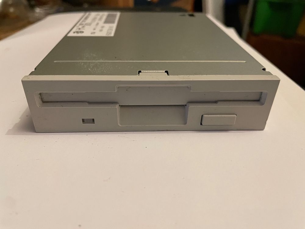 Lecteur disquette pour pc bureau (Gebraucht) in moudon für CHF 5.5 ...