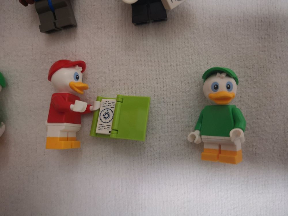 (L42 ) 10 x Lego Walt Disney Sammel Figuren, Elsa, Anna,edna (Gebraucht) in Sevelen für CHF 29 ...