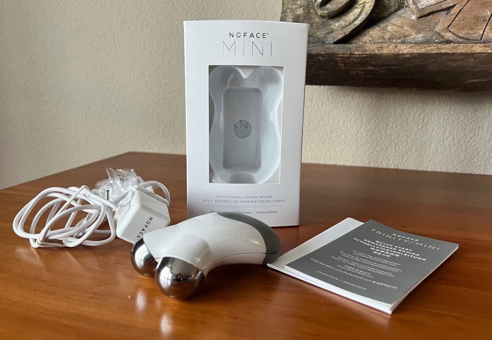 Nuface Mini Face Toning Device | Kaufen auf Ricardo