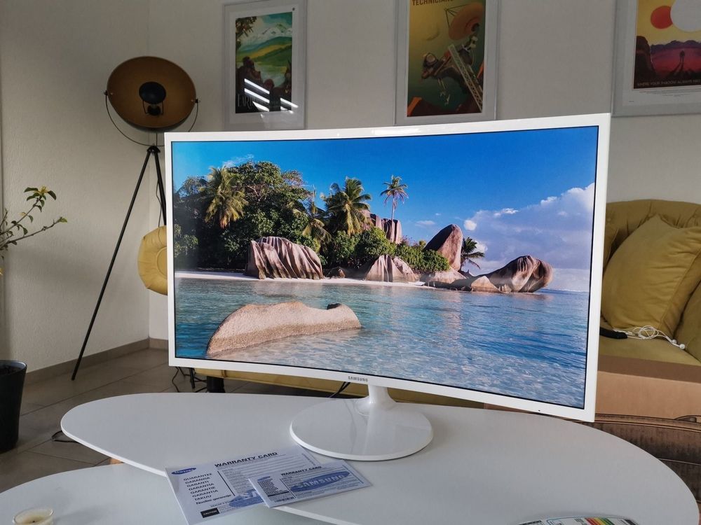 Samsung 32' Curved FullHD C32F391FWU | Kaufen auf Ricardo