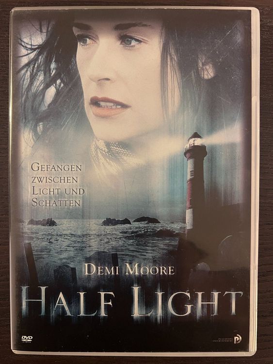 Half Light (Gebraucht) in Zürich für CHF 3.9 – mit Lieferung auf Ricardo kaufen