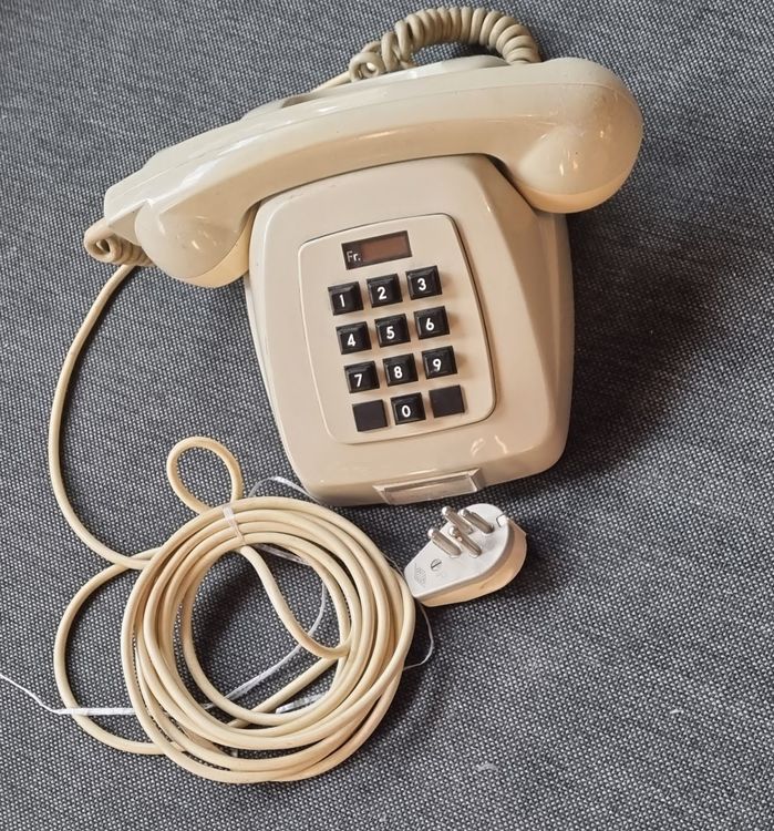 Antikes Telefon aus den 80er-Jahren (Retro, Vintage) PTT 70 (Gebraucht ...