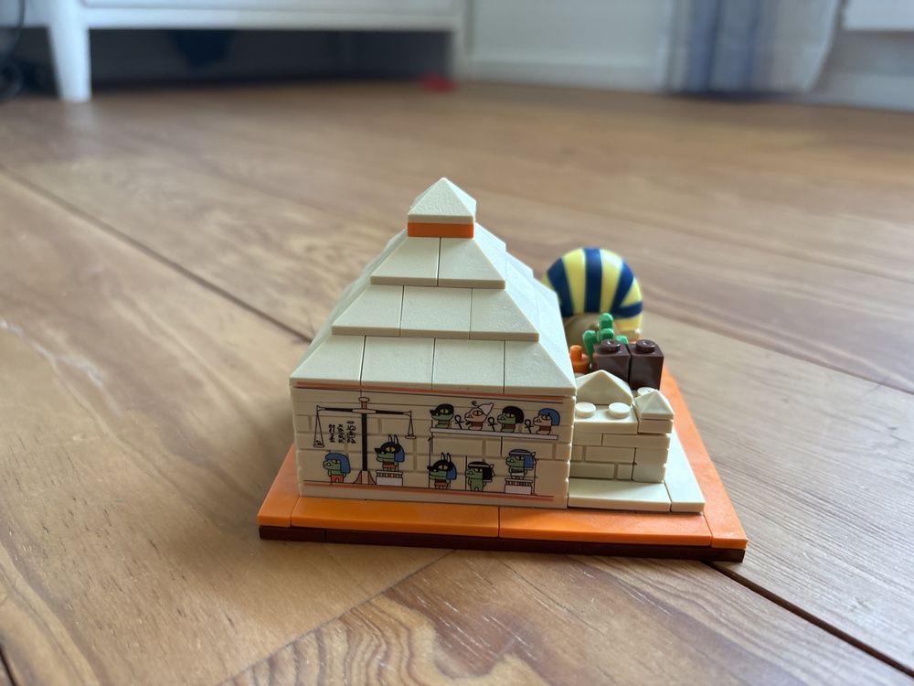 Süsse LEGO Mini-Pyramide mit Sphinx Figur (Gebraucht) in Ennetbaden für ...