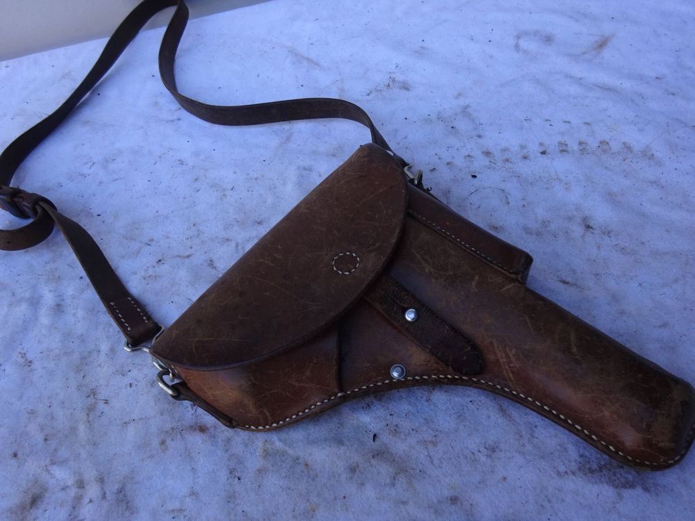 Lederfutteral Militärpistole Schweiz (Gebraucht) in Wangen SZ für CHF ...