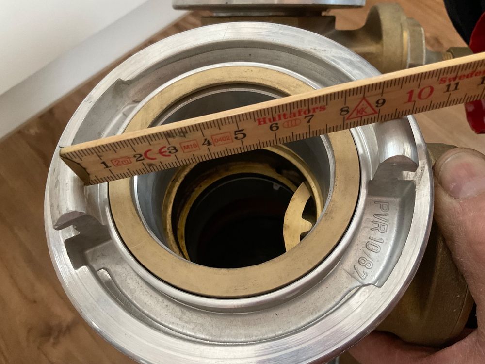 Perrot Y-Stück V-Teil DIN 14355 | Kaufen auf Ricardo