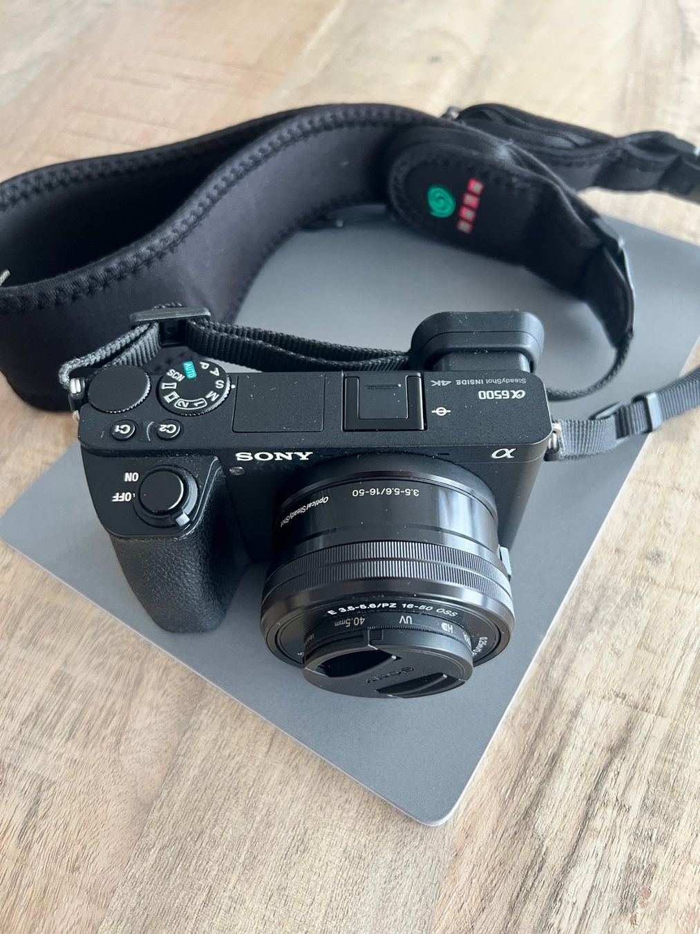 Fotoausrüstung Sony Alpha 6500, 5 Objektive, Stativ u.v.m. (Gebraucht ...