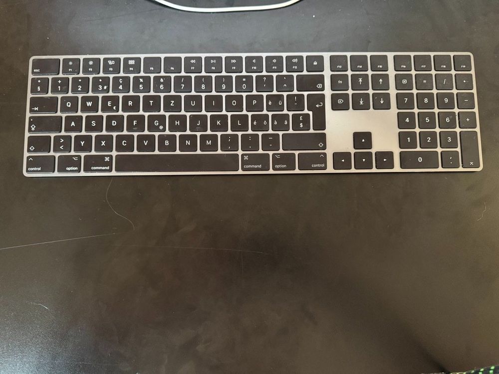 Magic Keyboard (Gebraucht) in Basel für CHF 37 – mit Lieferung auf ...
