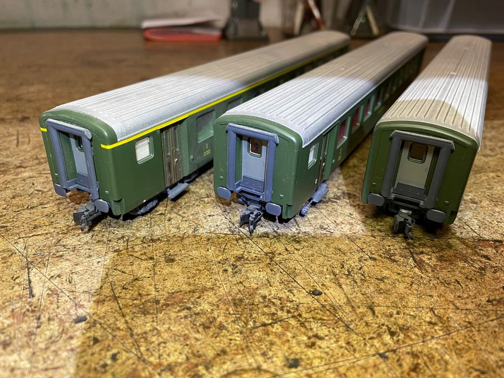 3 Reisezugwagen / Roco / H0 / DC (Gebraucht) in für CHF 33 – mit ...
