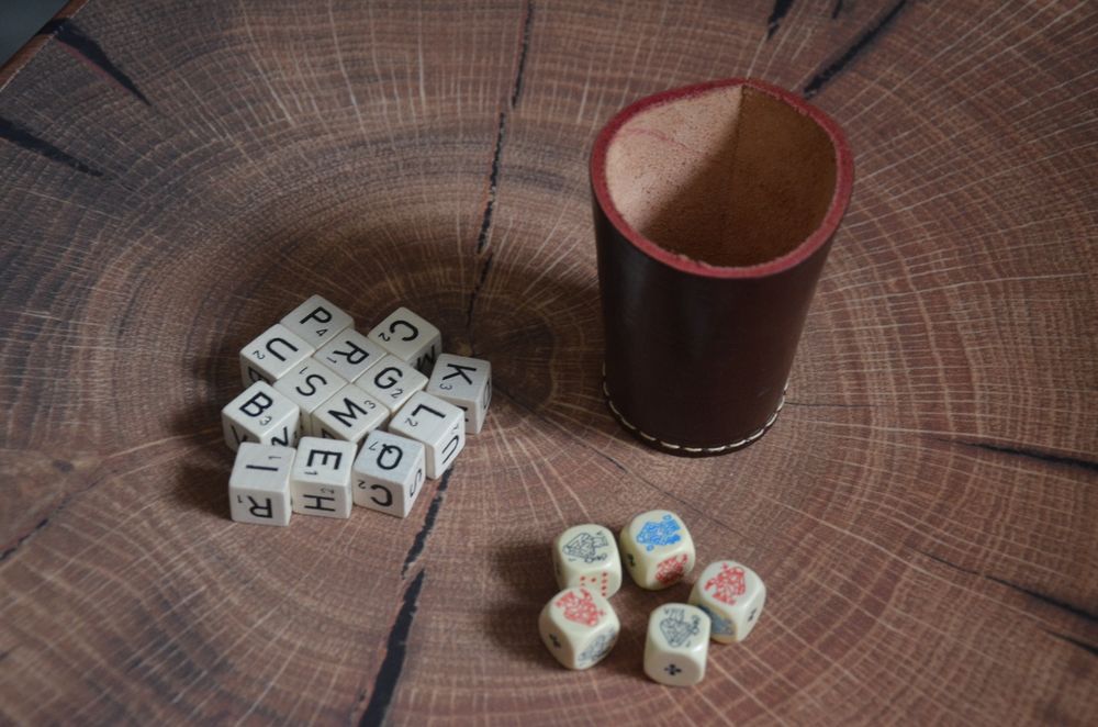 WURFEL SPIEL (Gebraucht) in Chiasso für CHF 3 – mit Lieferung auf ...