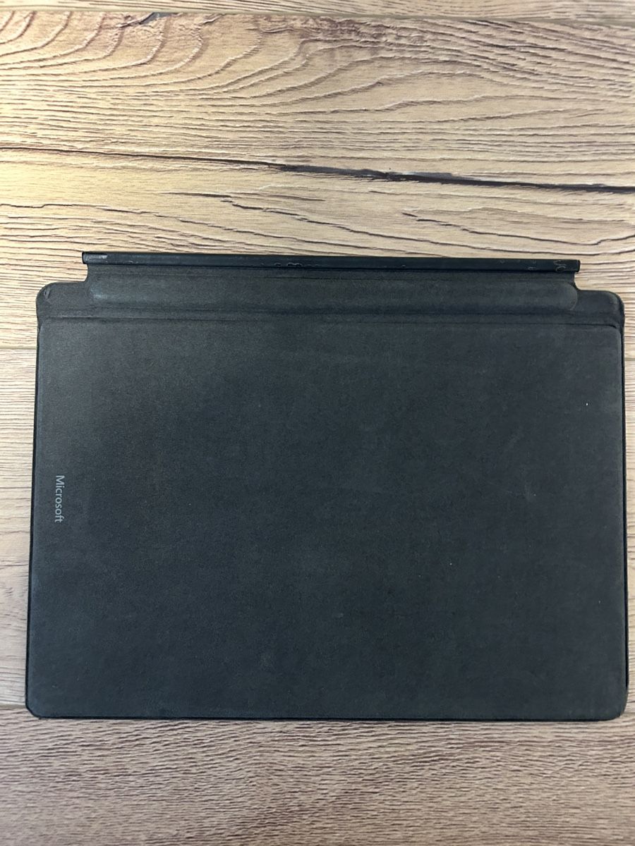 Microsoft Surface Pro Type Cover Schwarz - Top Zustand! (Gebraucht) in ...