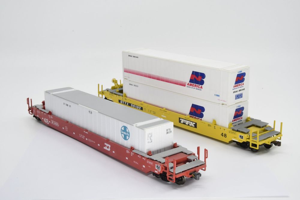 Walthers - 2 Stück Well Cars mit Container DTTX & BN | Kaufen auf Ricardo