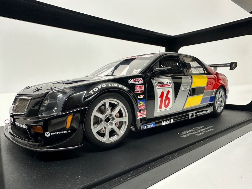 Cadillac CTS-V 1:18 SCCA World Challen. GT, Agnelli, AUTOART (Neu und ...