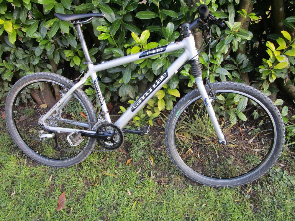 MTB Cannondale F400 26" 11,1kg für 165-177cm (Gebraucht) in Ottikon für CHF 200 – nur Abholung ...