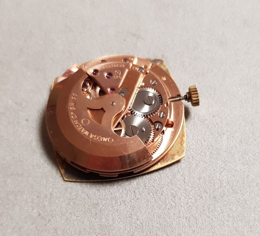 Omega Uhrwerk Cal. 565 (Defekt) in Oberbüren für CHF 107 – mit ...