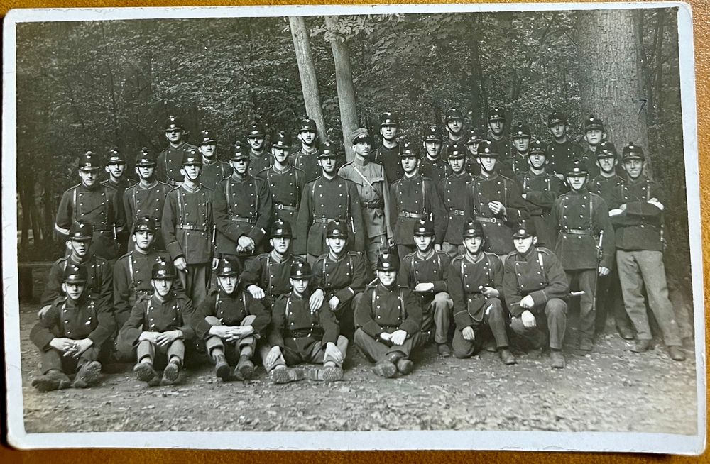 AK: Militaire - Compagnie pose pour la photo (Gebraucht) in Lutry für CHF 3 – mit Lieferung auf ...