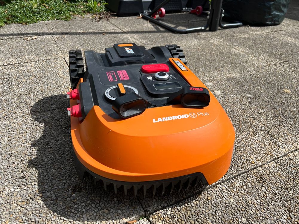 Worx Landroid M500 Plus WR165E tondeuse robot + accessoires (Gebraucht) in Forel (Lavaux) für ...
