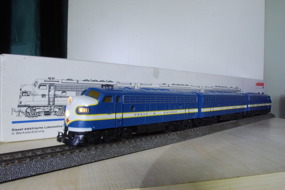 Märklin US EMD F7 A/B/A Texas Digital 2x 5***** Motor LED | Kaufen auf Ricardo