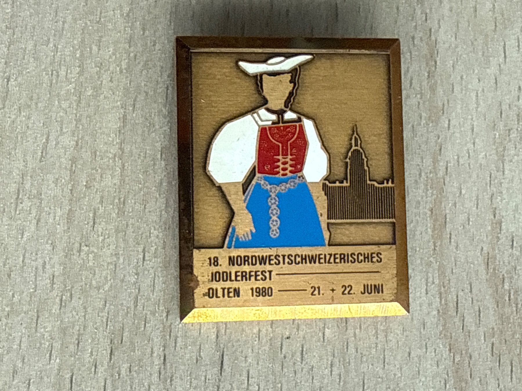 Anstecknadel Jodlerfest Olten 1980 (Gebraucht) in Glattbrugg für CHF 1 – mit Lieferung auf ...