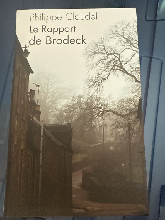 Le rapport de Brodeck de Philippe Claudel (Gebraucht) in Bussigny für ...