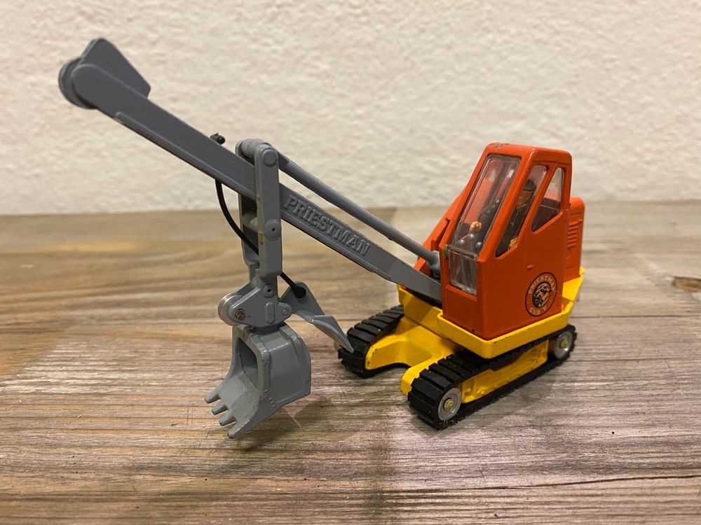 Priestman Bagger (Gebraucht) in Zürich für CHF 20 – mit Lieferung auf ...