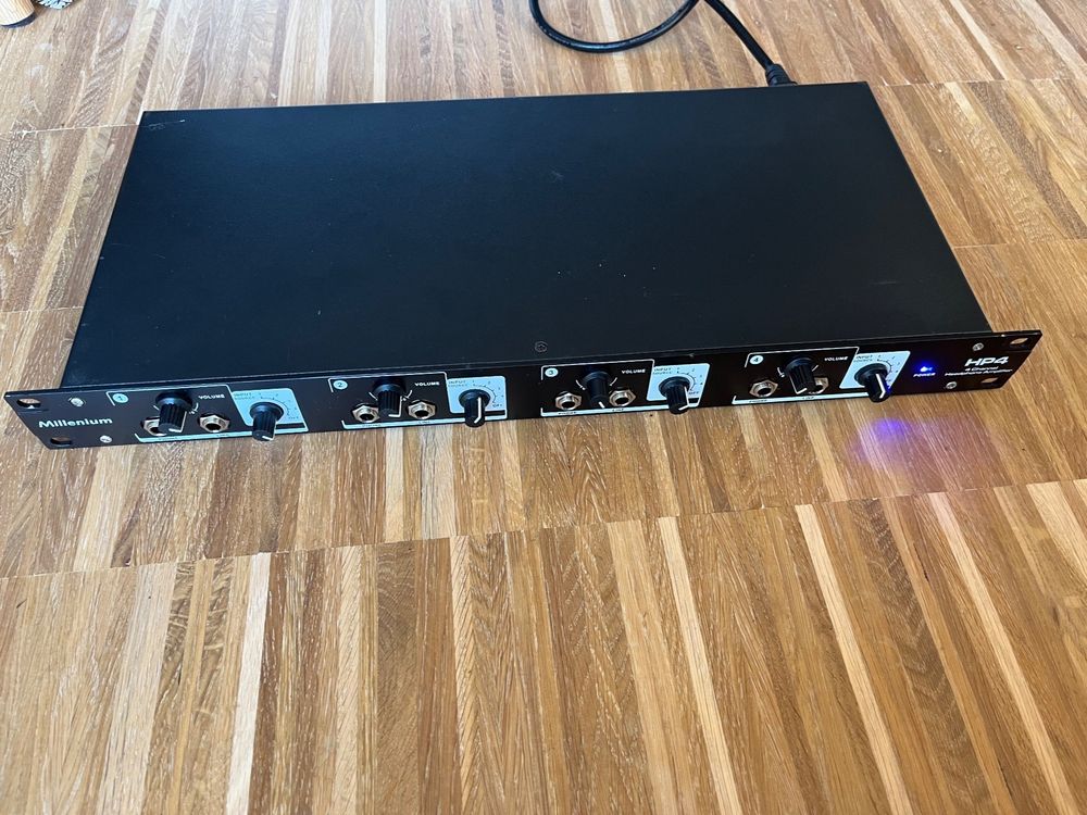 Millenium HP4 4fach Kopfhörerverstärker | Kaufen auf Ricardo