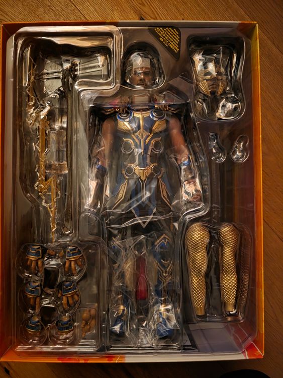 1/6 Scale Thor Deluxe Version Movie Masterpiece MMS656 (Neu und ...
