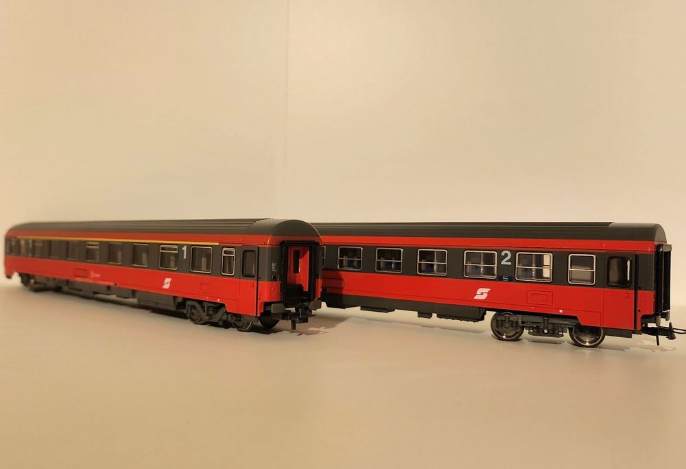 Roco 2 ÖBB Personenwagen H0 (Gebraucht) in Wittenwil für CHF 80 – mit ...