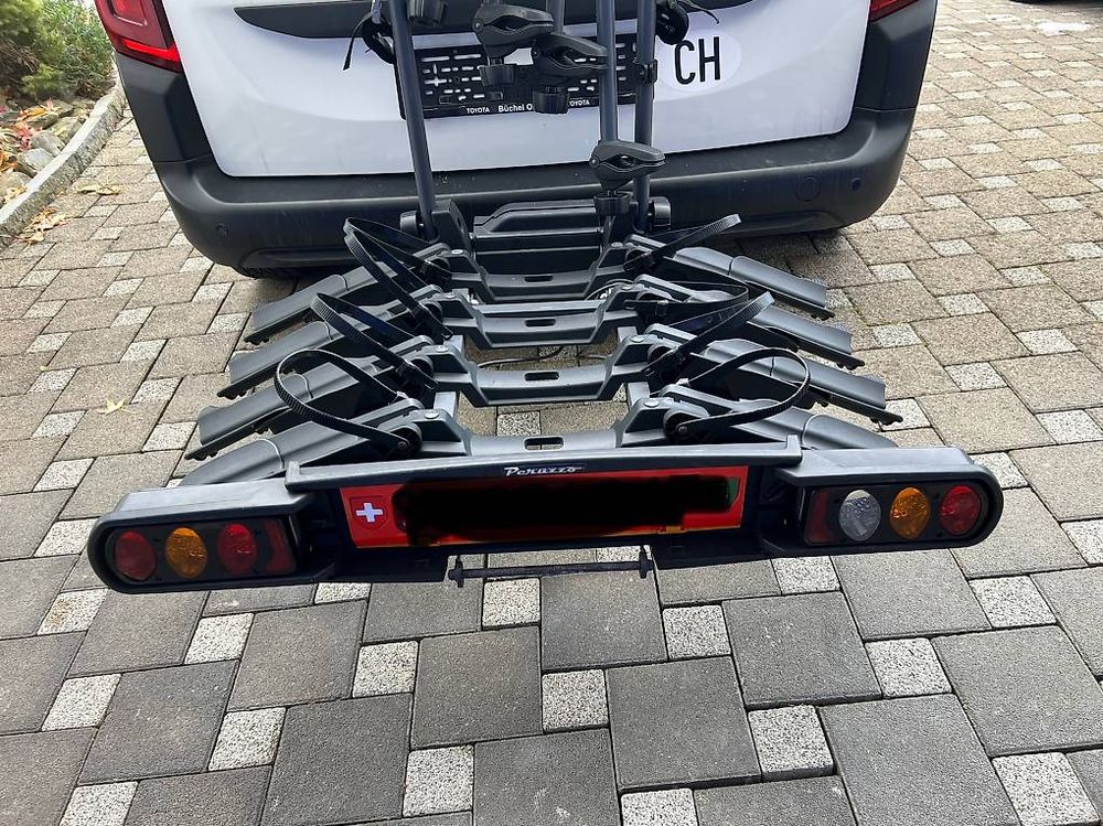 Elegantes Fahrradtrager Anhangerkupplung 4 Fahrrader Fotos