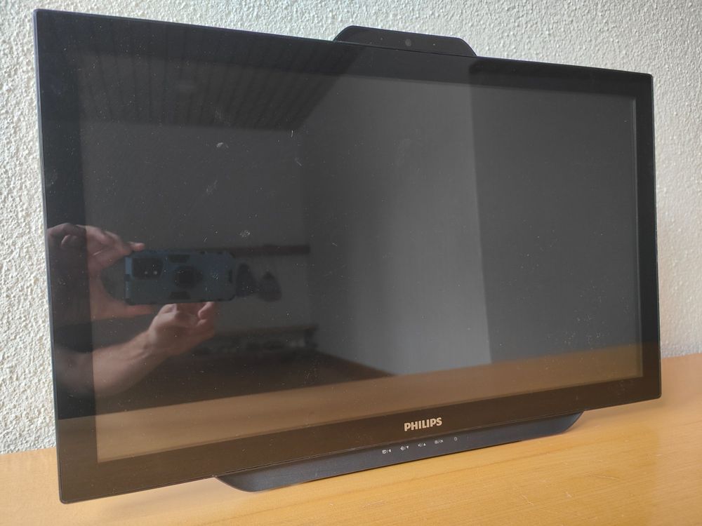 Monitor Touch Philips 23 Zoll (Gebraucht) in Samstagern für CHF 91 – mit Lieferung auf Ricardo ...
