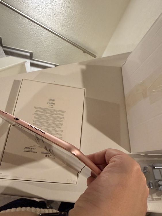 iPad Pro 9.7-inch Wi-Fi + Cellular 128GB Rose Gold (Gebraucht) in ...