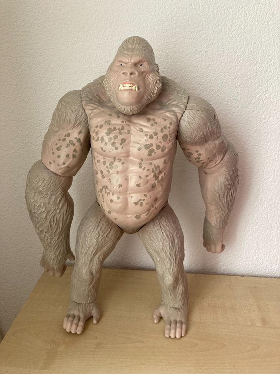 Rampage Gorilla Sammelfigur 41cm (Gebraucht) in Uster für CHF 10 – mit ...