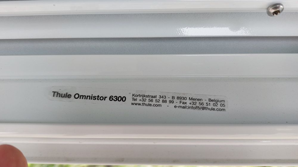 THULE OMNISTOR 6300 4.5m x 2.5m weiss, neuwertig. (Gebraucht) in ...