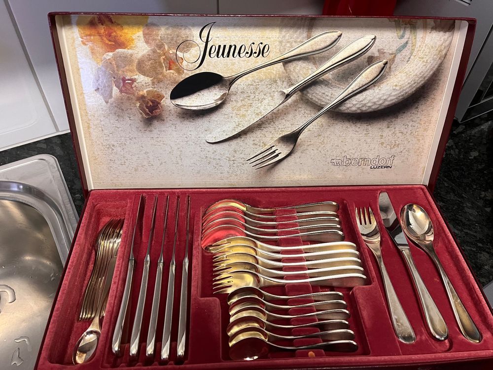 Silberbesteck Berndorf 30 teilig (Gebraucht) in Horgen für CHF 56 – mit Lieferung auf Ricardo kaufen