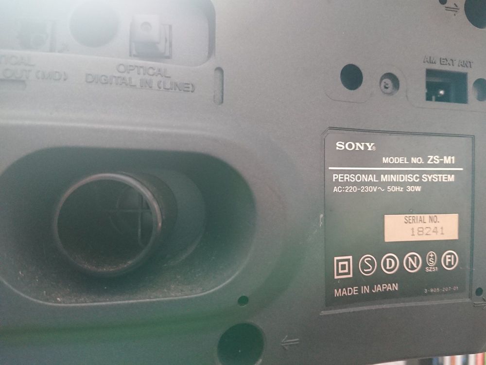 Sony ZS-M1 Minidisc Boombox (defect) (Defekt) in Farvagny-le-Grand für ...