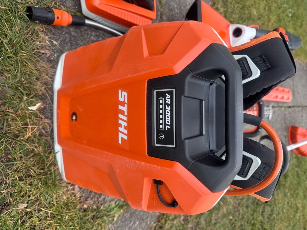 Neue Akku STIHL Geräte, Bläser, Scherre, Trimmer, Grosse Aku (Neu ...