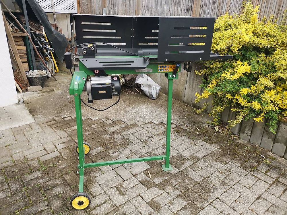 Holzspalter (Gebraucht) in Niederwil AG für CHF 110 – nur Abholung auf Ricardo kaufen