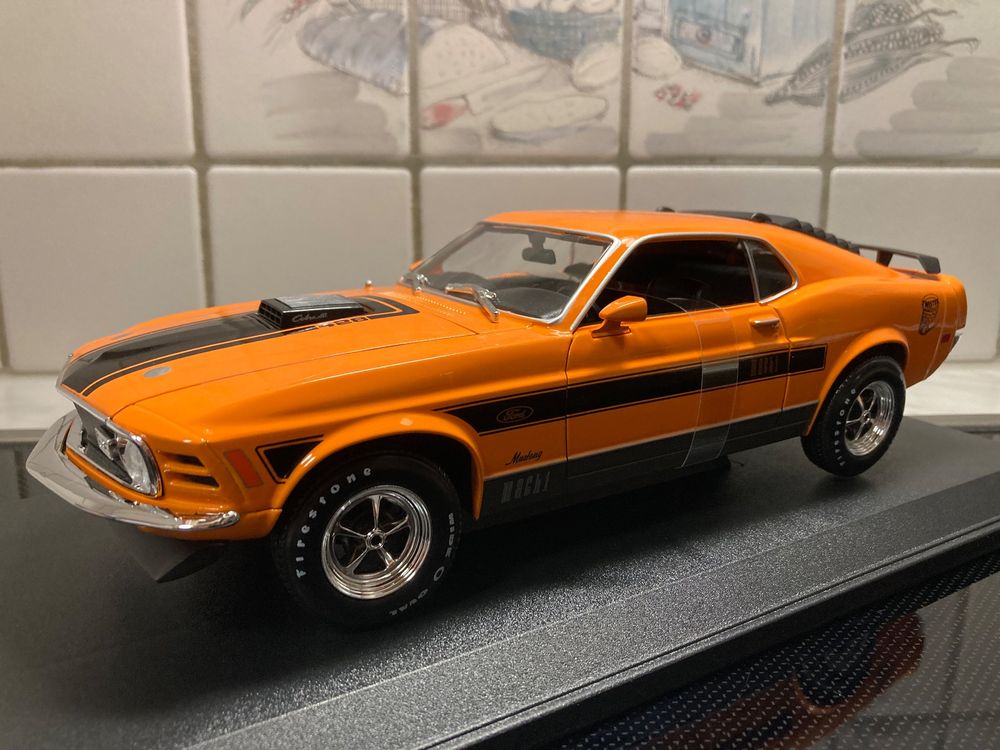 Ford Mustang Mach 1 1970 1/18 orange Neuheit (Neu und originalverpackt ...