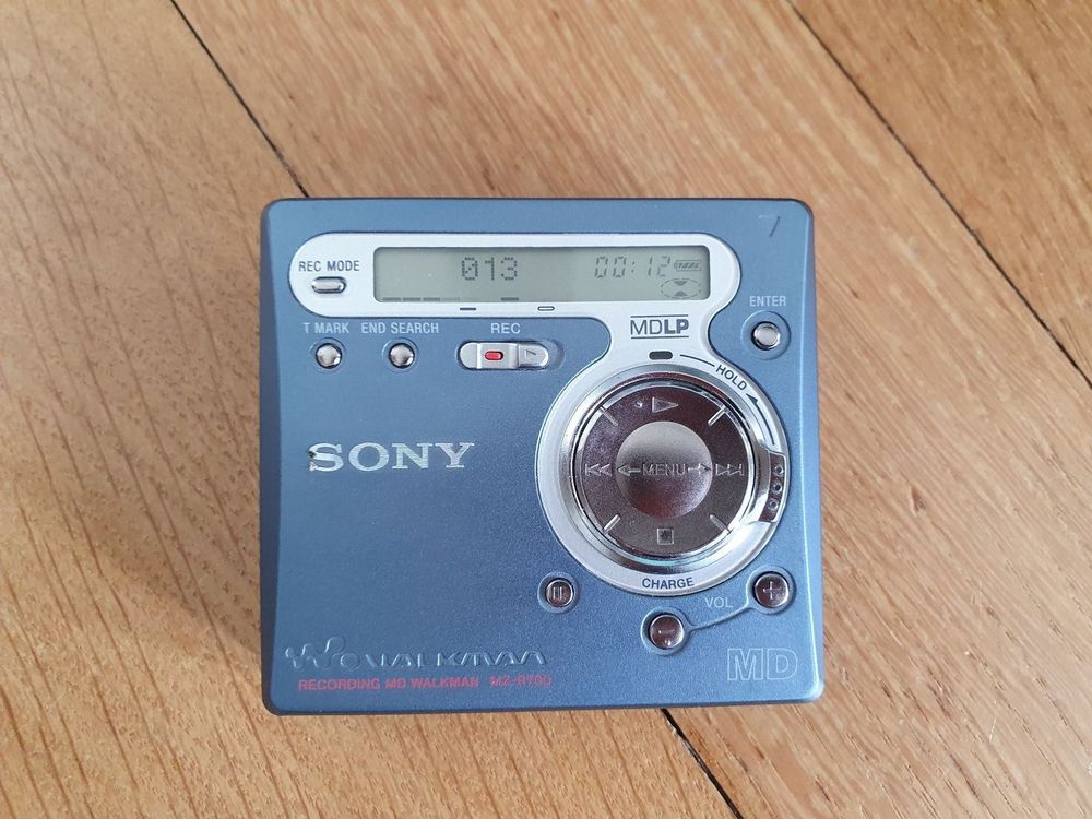 Sony MiniDisc Recording Walkman MZ-R700 (Gebraucht) in Bern für CHF 100 – mit Lieferung auf ...