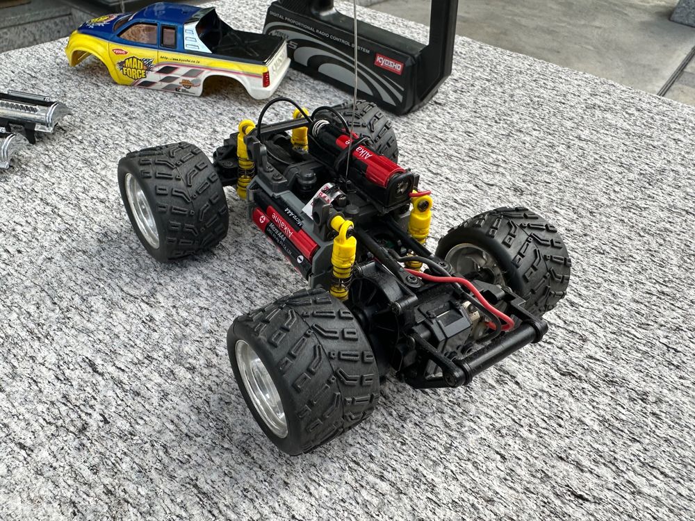 Kyosho MINI-Z Monster Mad Force VINTAGE (Gebraucht) in Chiasso für CHF 99 – mit Lieferung auf ...